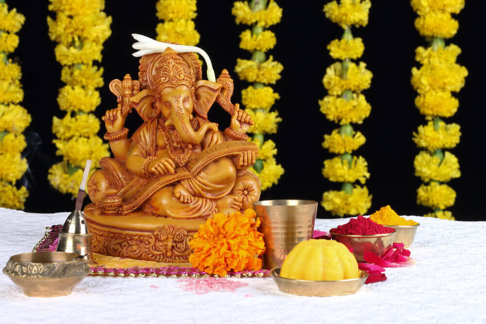 Flower Deity 10 Hindu Gods And Their Favorite Flowers – Ugaoo